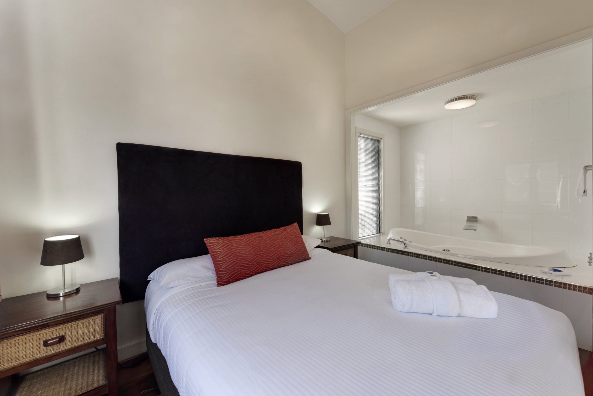 Discovery Parks – Gerroa - Sydney Melbourne Touring